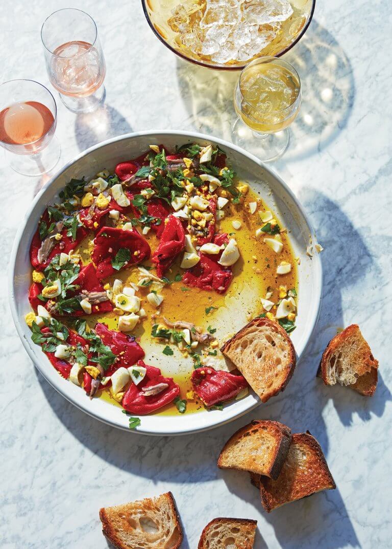 Spanish Pepper Salad With Sourdough Toast - Elle Gourmet