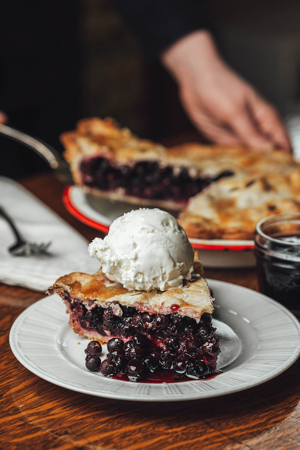 Saskatoon Berry Pie - Elle Gourmet