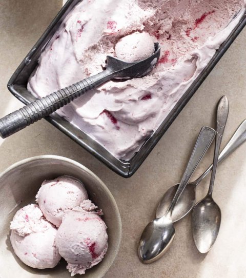 Fig and Red Wine Gelato: Elegant holiday dessert | ELLE Gourmet
